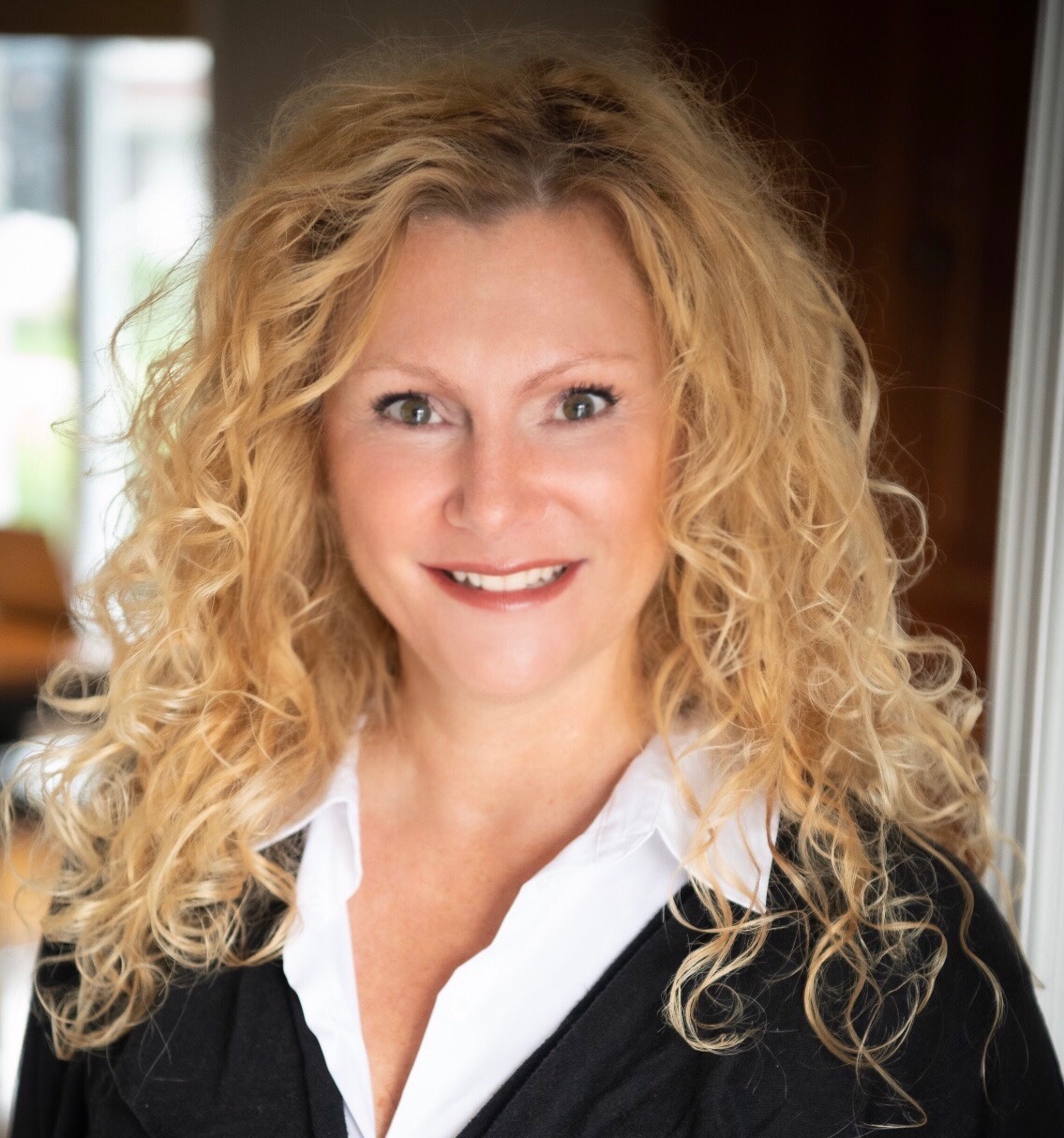 Stéphanie Côté-Mongrain - Selltron Group
